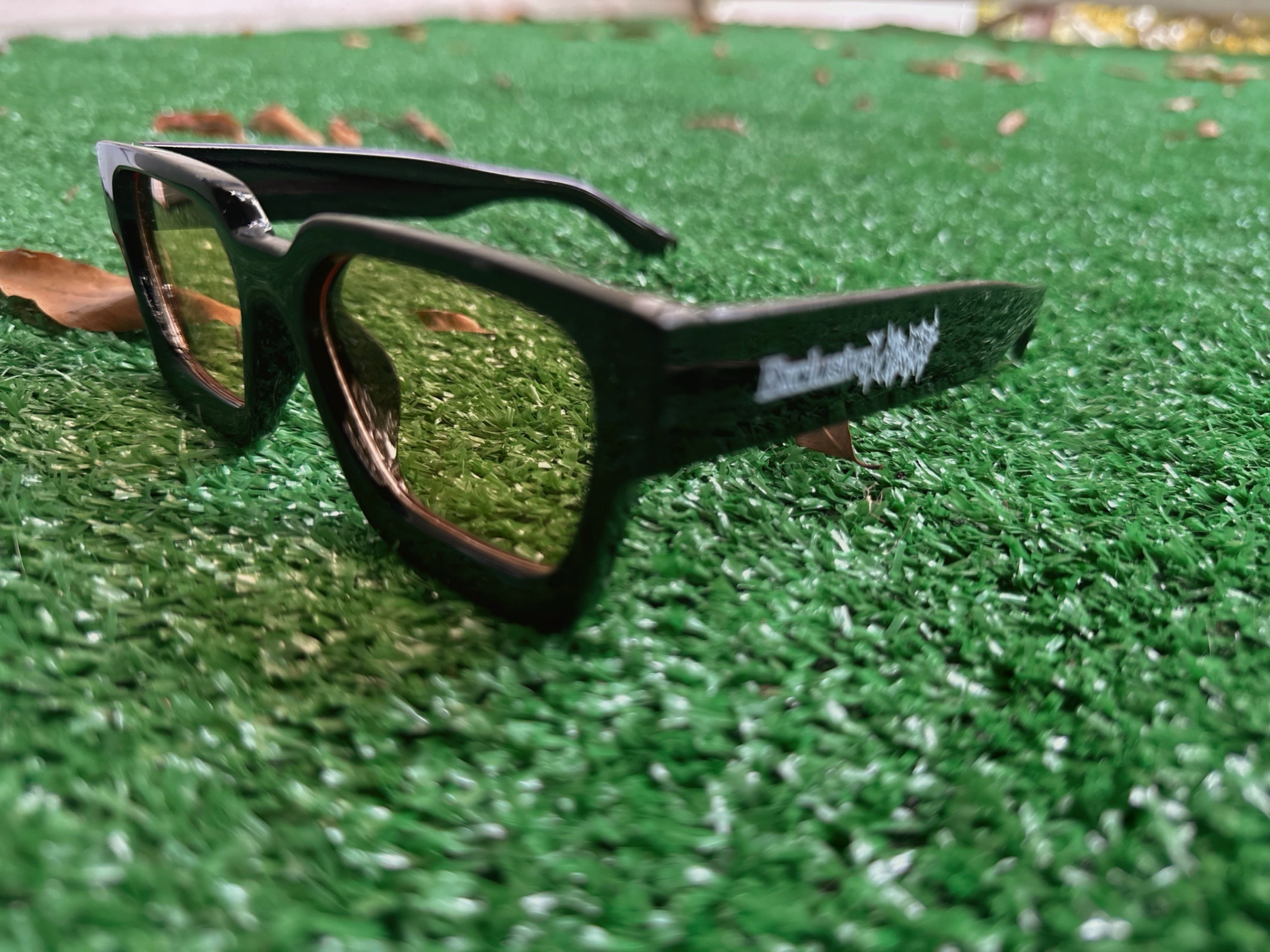 Amber Vision Shades – Exclusive Minds